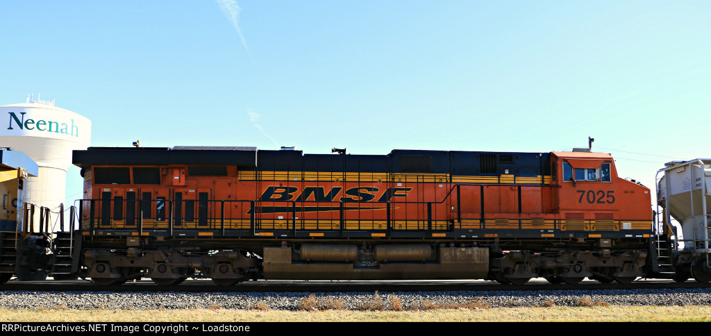 BNSF 7025